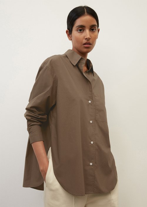 Oversized boyfriend shirt blouse made of cotton with a paper-like ...