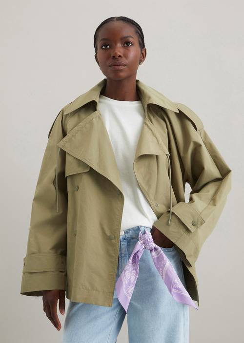 Relaxed cape-style trench jacket made from water-repellent cotton-nylon ...