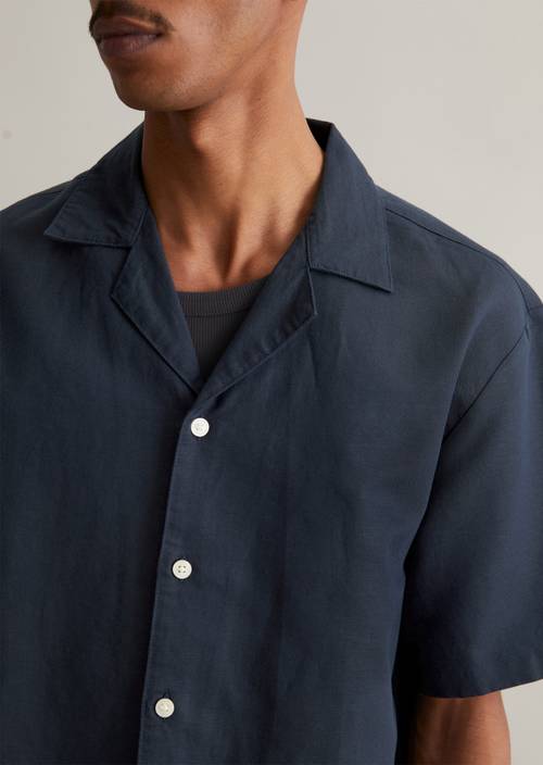 Regular short-sleeved shirt made from a linen-organic cotton blend ...