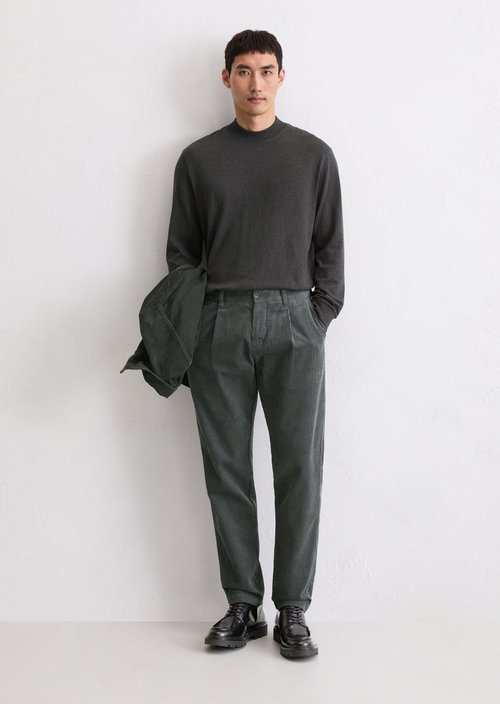 Pantalon en velours côtelé modèle Osby pleats tapered en pur coton bio ...