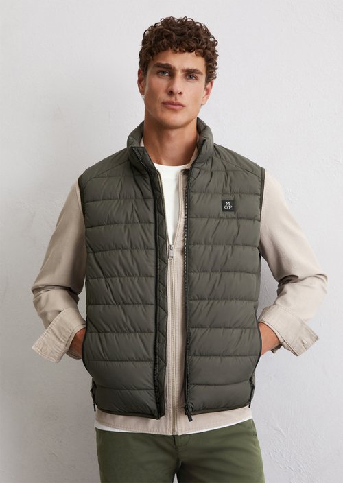 Regular quilted vest with practical pannier - brown | Vests | MARC O’POLO
