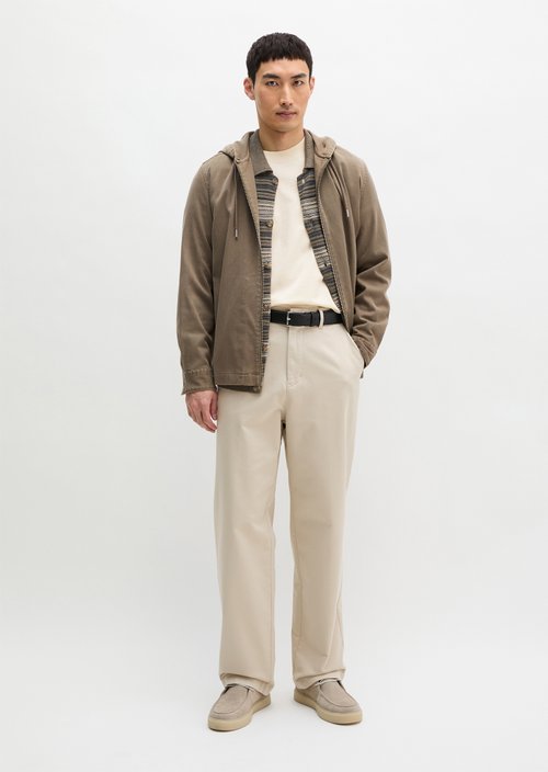 Chino model Mossbo wide made from stretchy organic cotton satin - beige ...