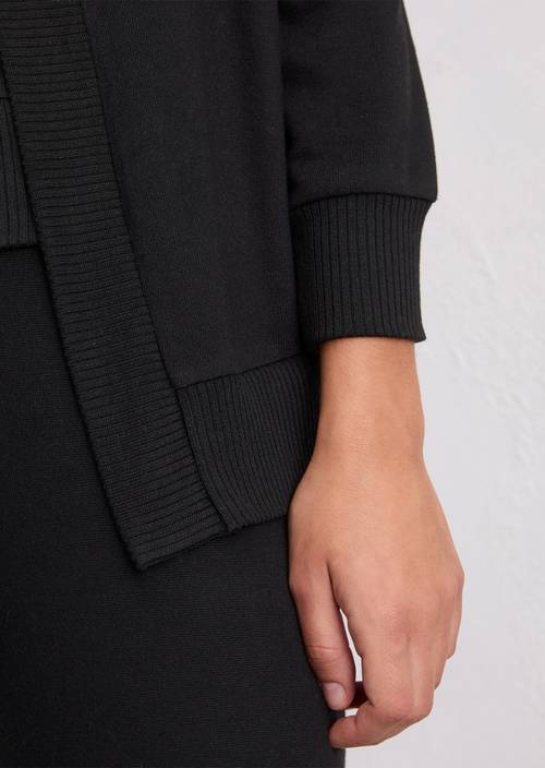 Lounge-Strickjacke aus softem TENCEL™ Modal-Mix - schwarz | Oberteile ...