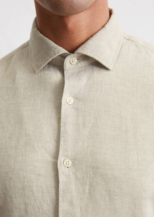 Chemise shaped en pur lin - marron | Chemises à manches longues | MARC ...