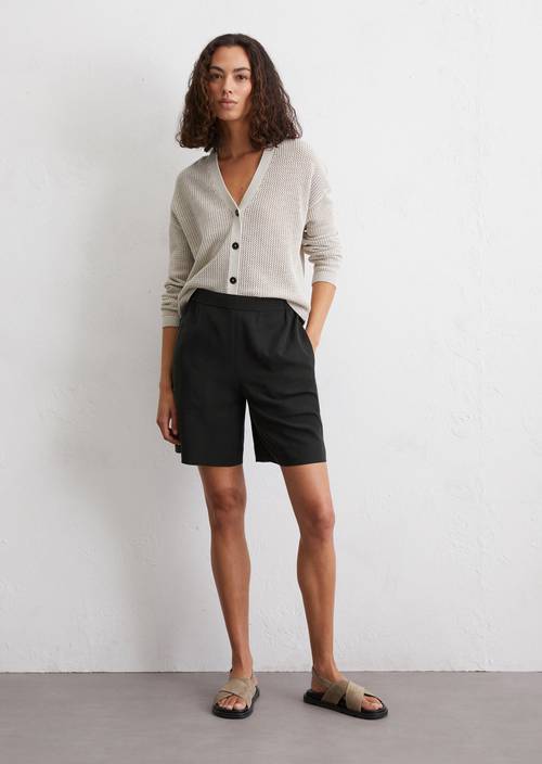 Pantalones cortos anchos fabricado con una mezcla de TENCEL™ Lyocell y ...