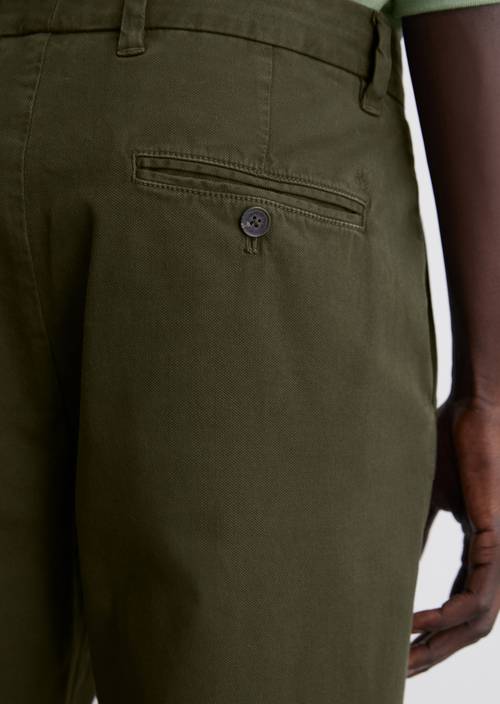 Chino Model Belsbo relaxed aus Bio-Baumwolle mit Elasthan - grün ...