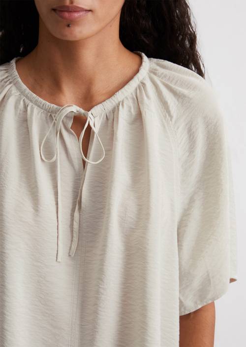 Relaxed blouse with crinkle structure - beige | Tunics | MARC O’POLO